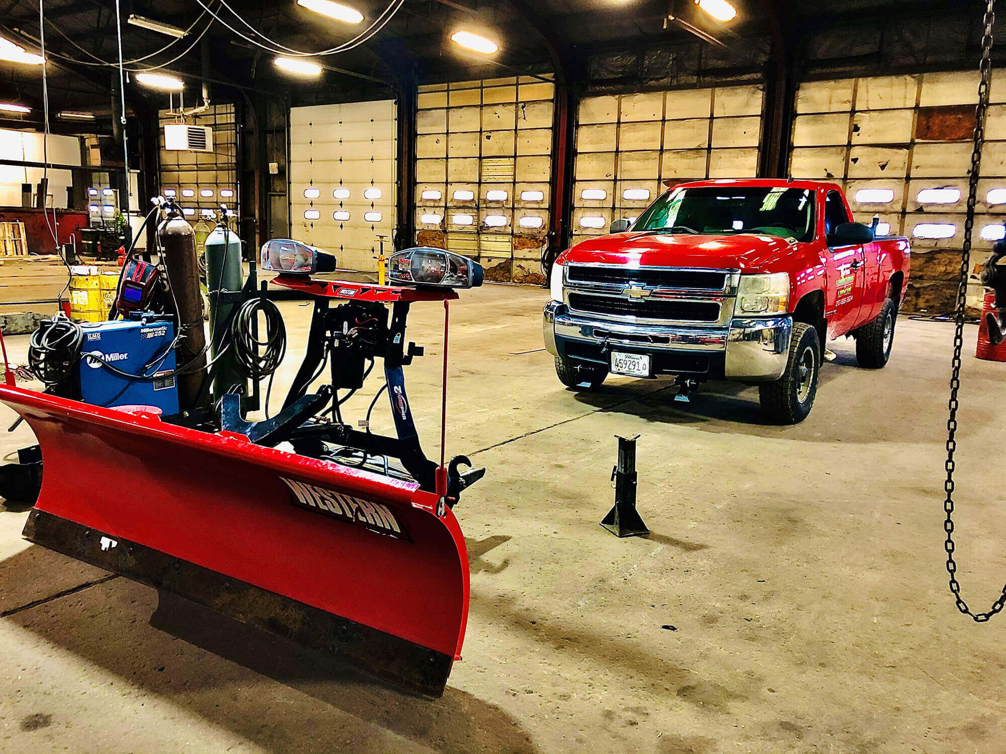 Snow Plow Sales & Installs | Arrow Trailer | Springfield IL